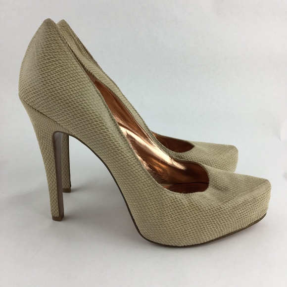 BCBGeneration | Shoes | Nwob Bcbgeneration Snake Print Heels Pumps M ...